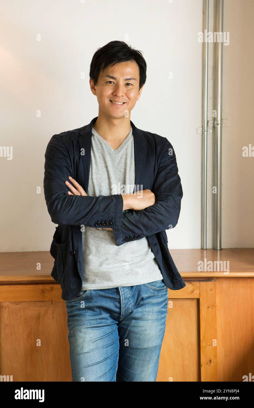 Man early 30s portrait hi-res stock photography and images - Alamy