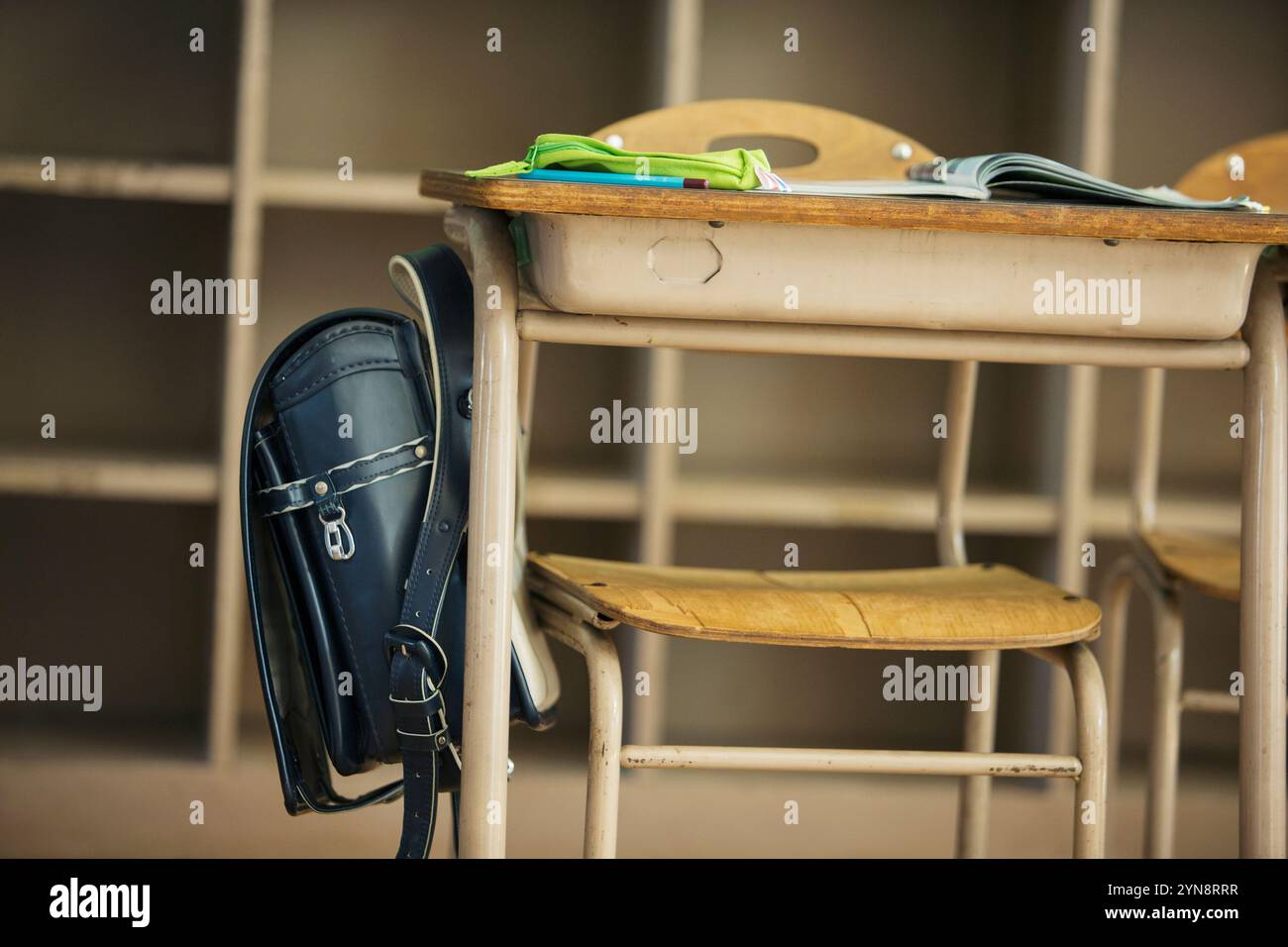 Desks chairs in classroom hi-res stock photography and images - Alamy