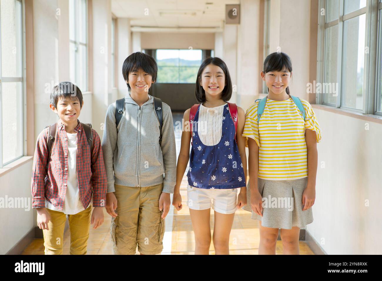 Japan school girls primary hi-res stock photography and images - Alamy