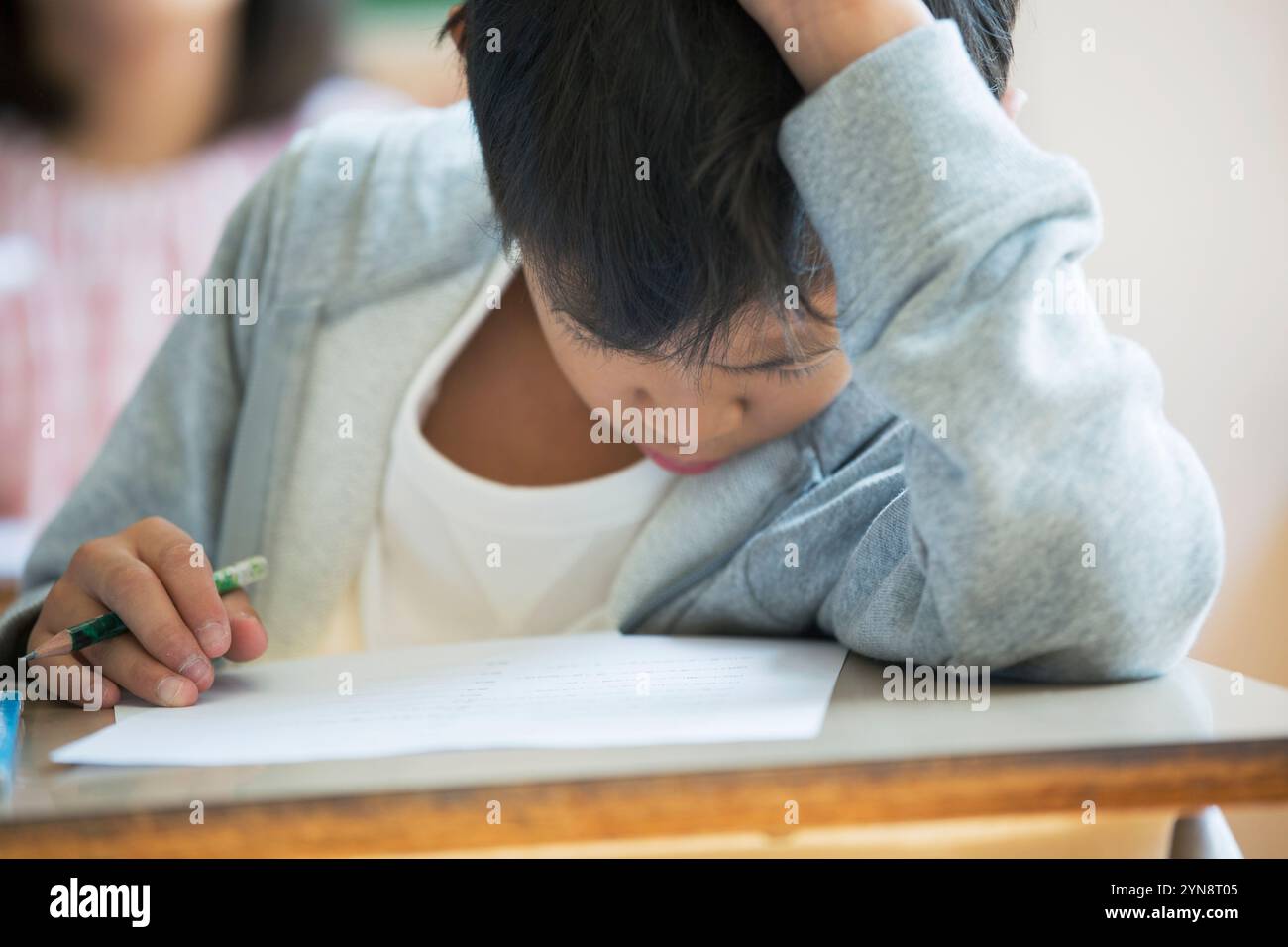 Children thinking classroom hi-res stock photography and images - Alamy