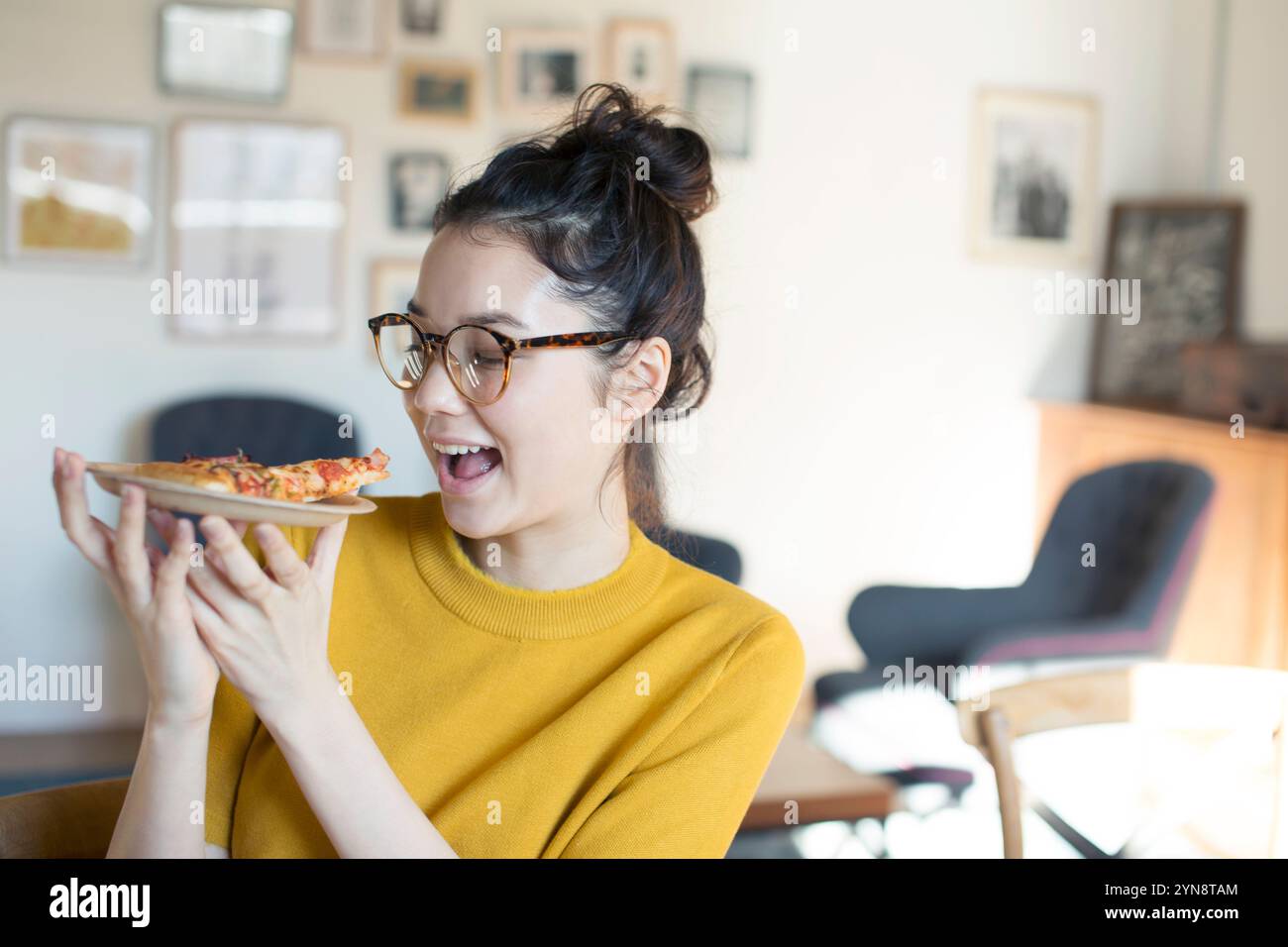 Pizza junk food plain hi-res stock photography and images - Alamy