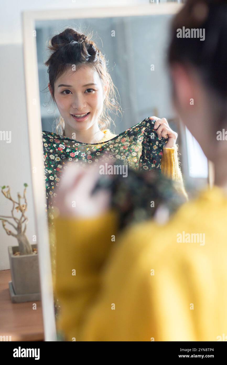 Matching clothes hi-res stock photography and images - Alamy