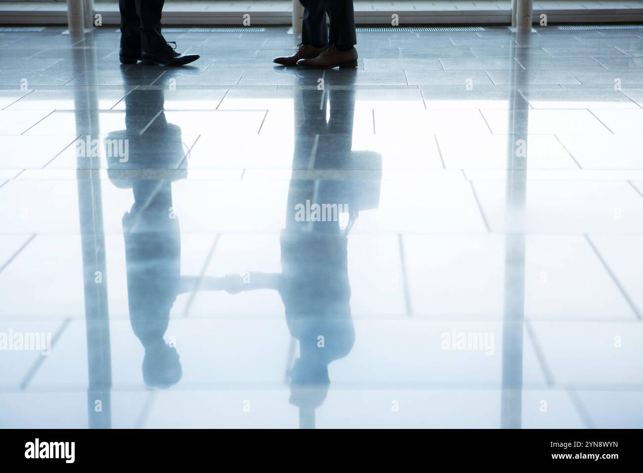 Men in suits shadow hi-res stock photography and images - Alamy