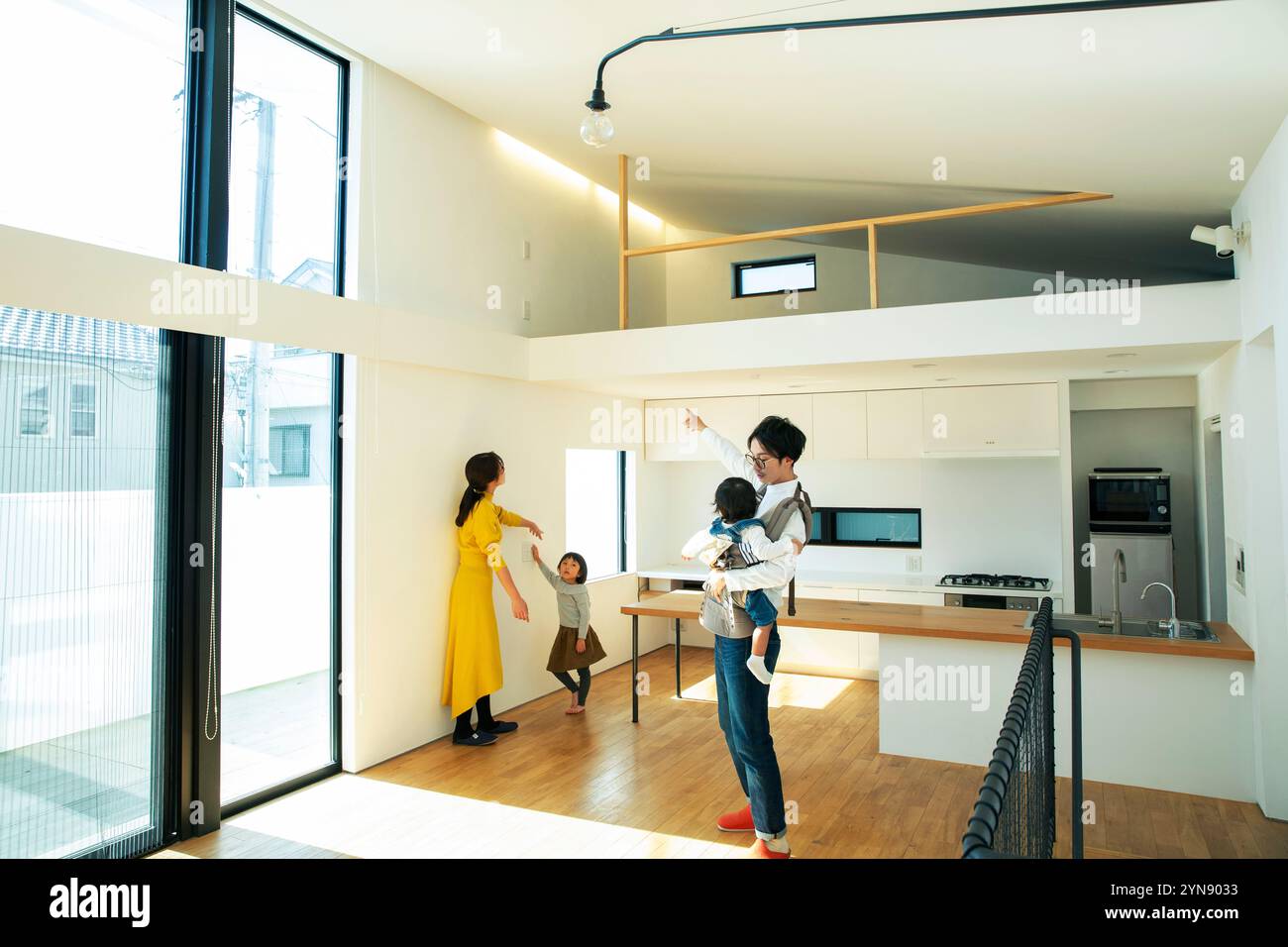 Kitchen inside real family hi-res stock photography and images - Alamy