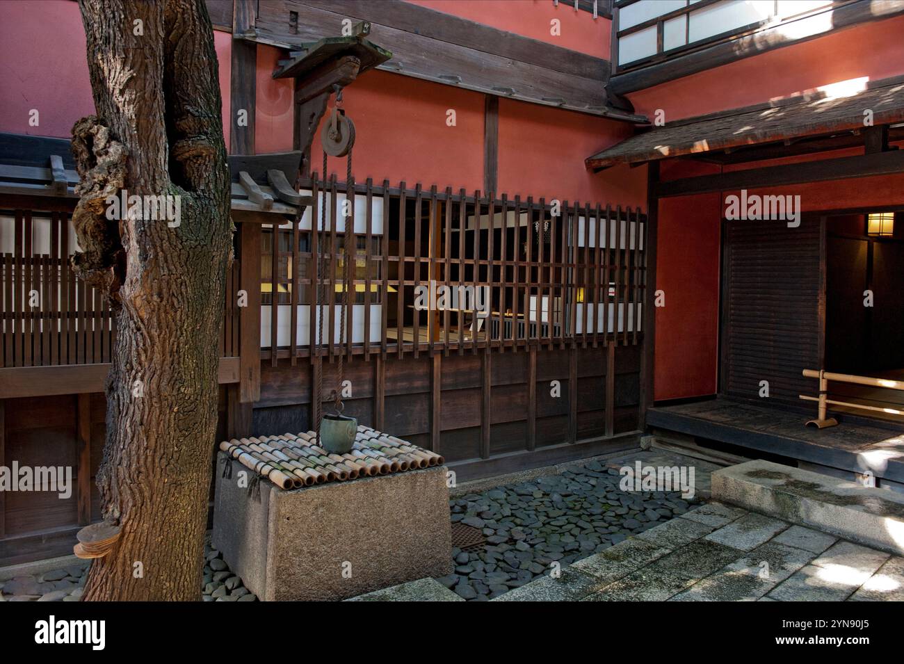 Kyoto's famous Sumiya geisha and taiyu entertainment house from the Edo ...