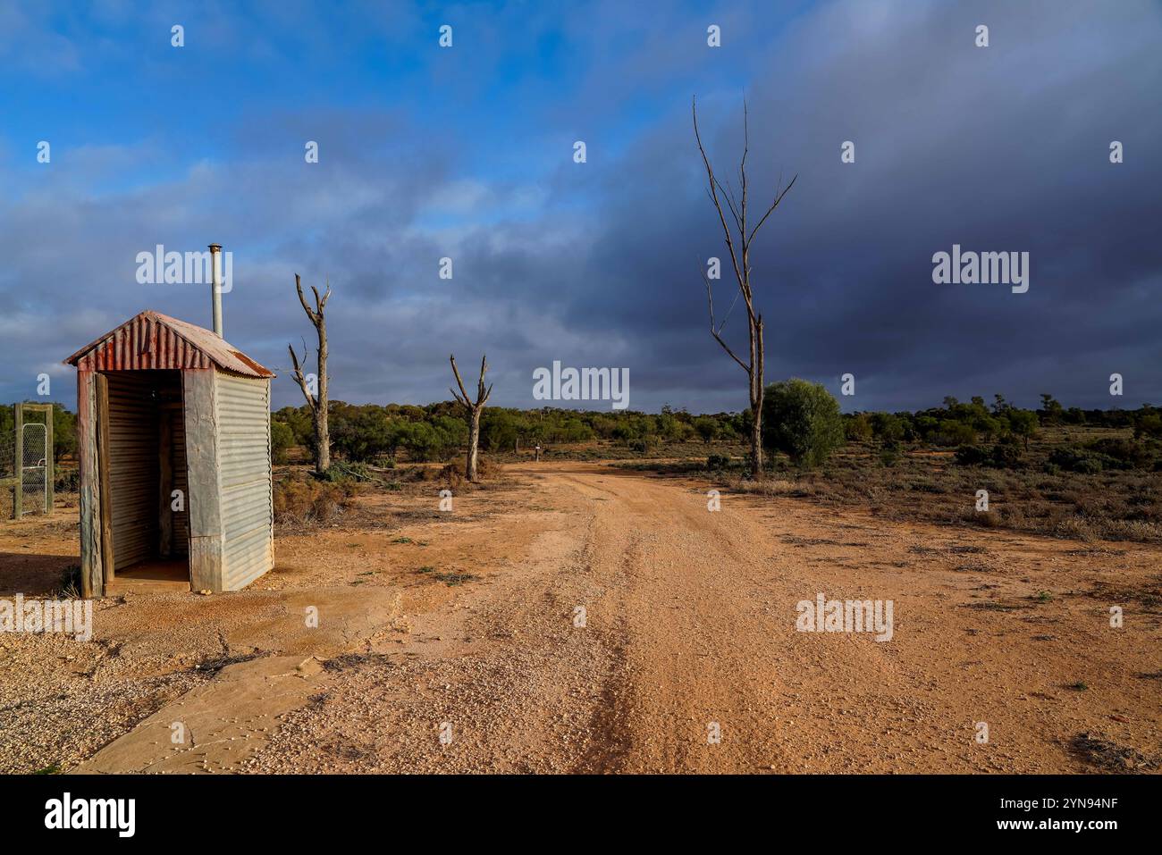 Outside toilet near Zanci Woolshed in Mungo National Park, NSW Stock ...