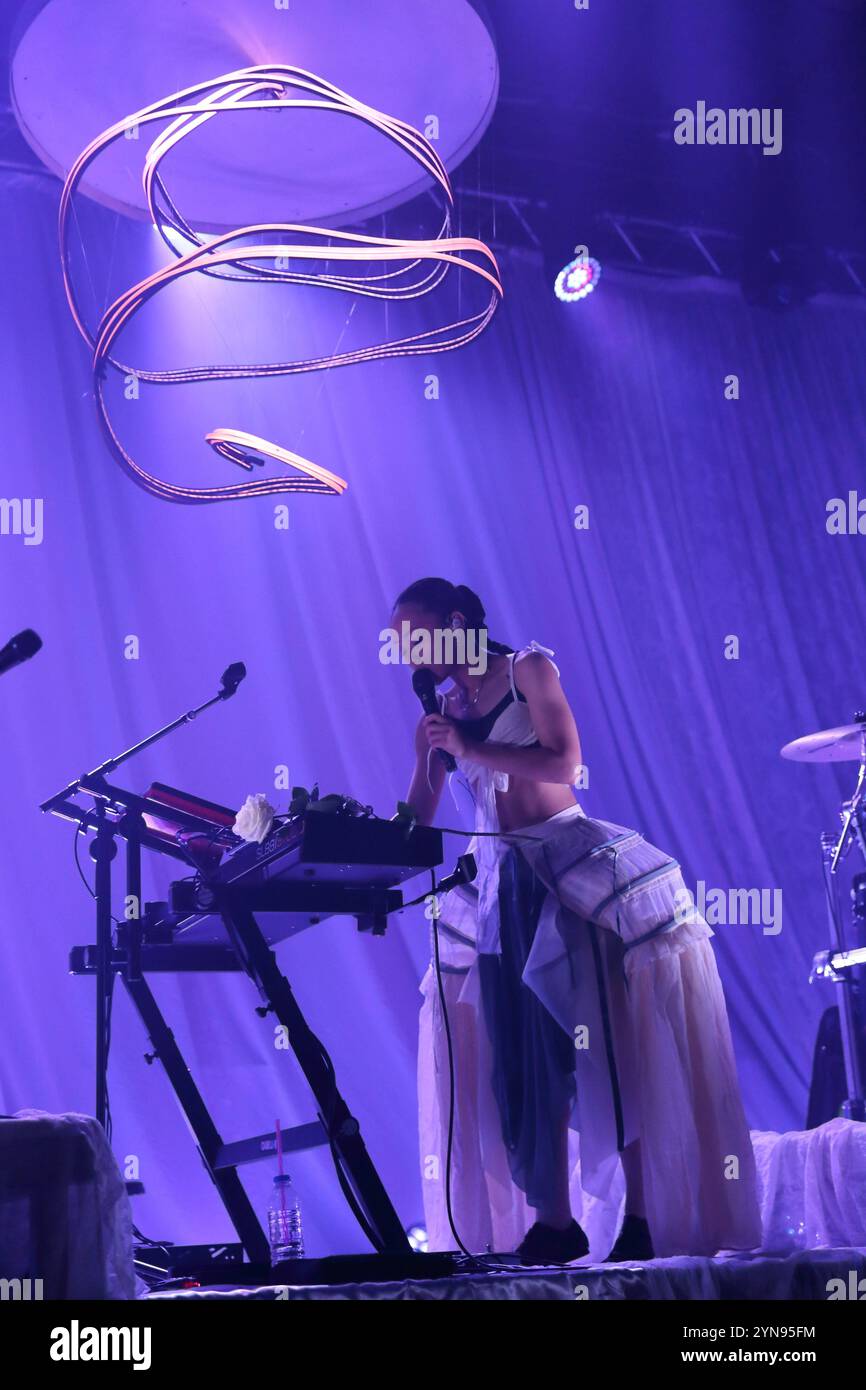 Sarah Faith Griffiths alias Griff bei einem Konzert im Huxleys Neue ...