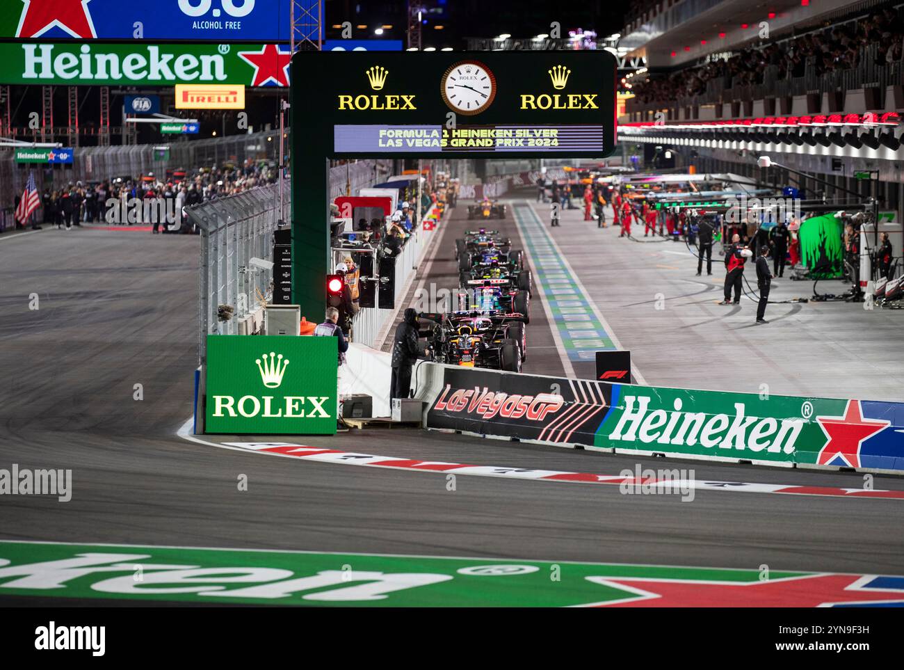 Pit row hi-res stock photography and images - Alamy