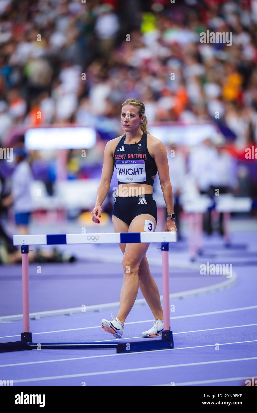 Jessie Knight participating in the 400 meters hurdles at the Paris 2024 ...