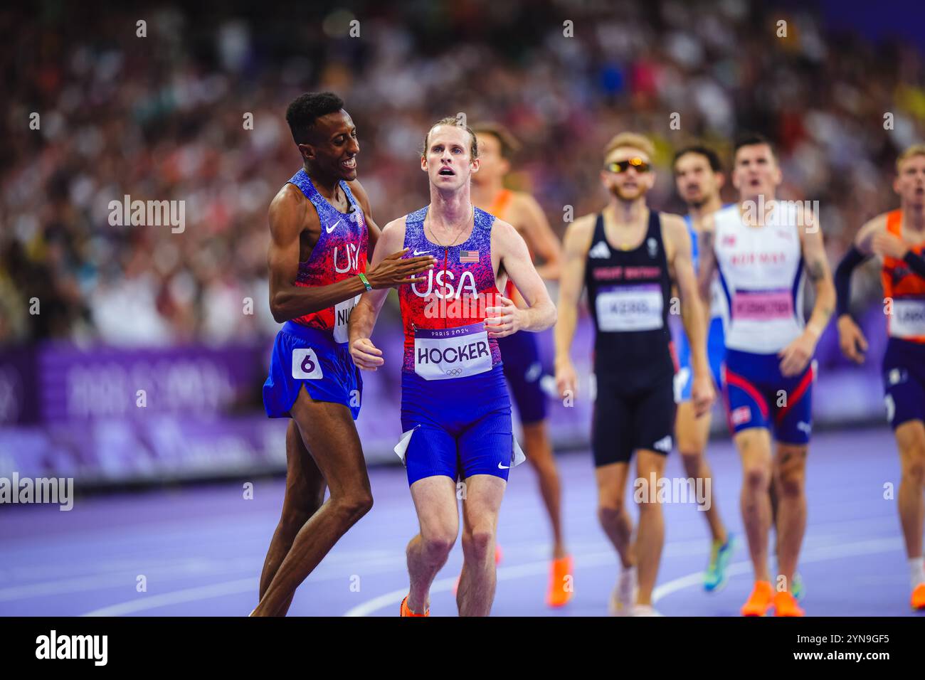 Cole Hocker winning in the 1500 meters at the Paris 2024 Olympic Games ...