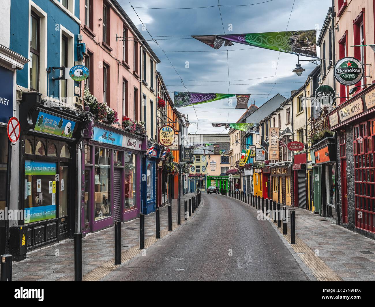 Beautiful street lined with market ' in europe hi-res stock photography ...