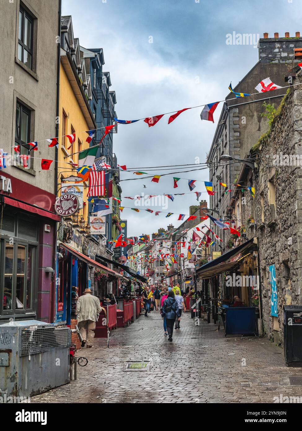 Wide street lined historic hi-res stock photography and images - Alamy
