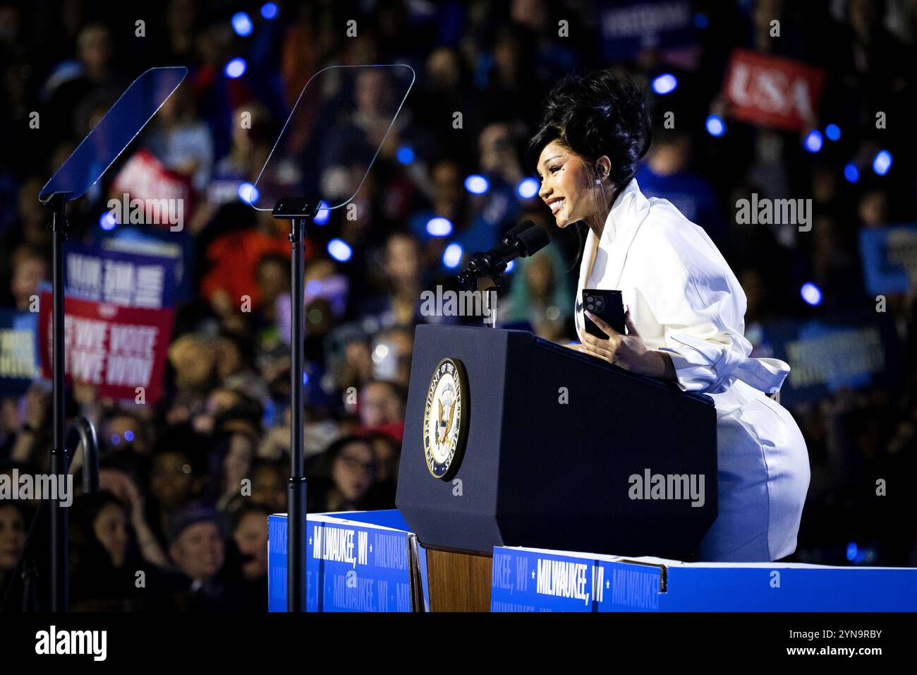 United States of America, Milwaukee. November 1, 2024. Rap star Cardi B ...
