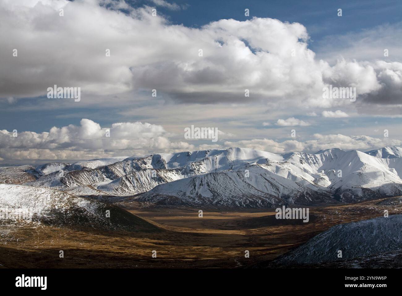 Snowy mountains on the Ukok plateau in the Altai Republic, Siberia ...