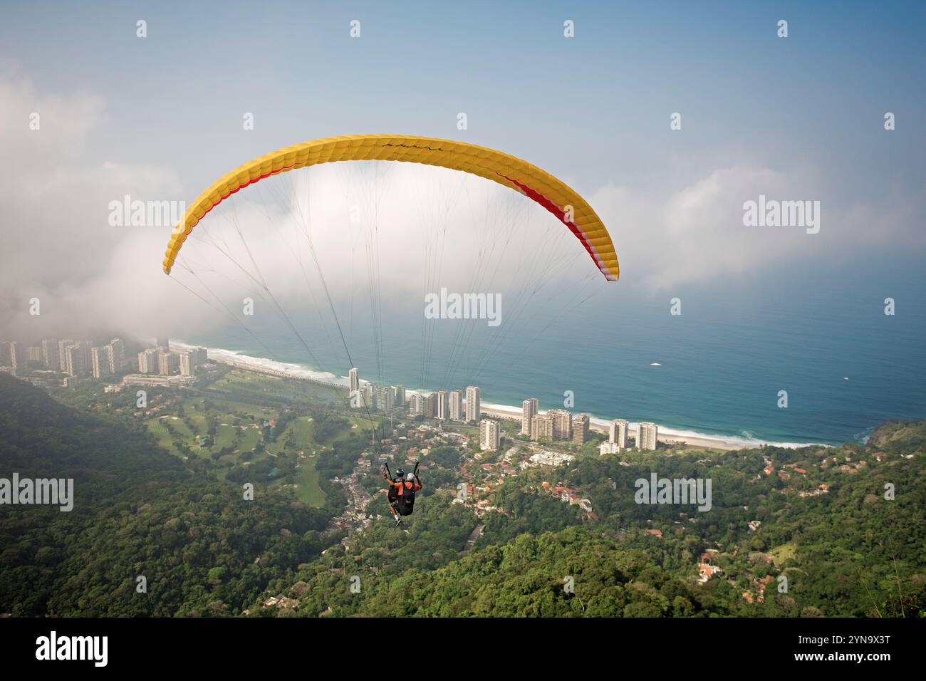 Paraglide tandem flight over Rio de Janeiro, Brazil Stock Photo - Alamy