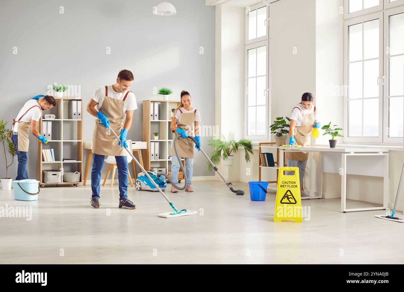 Office cleaning janitor group hi-res stock photography and images - Alamy