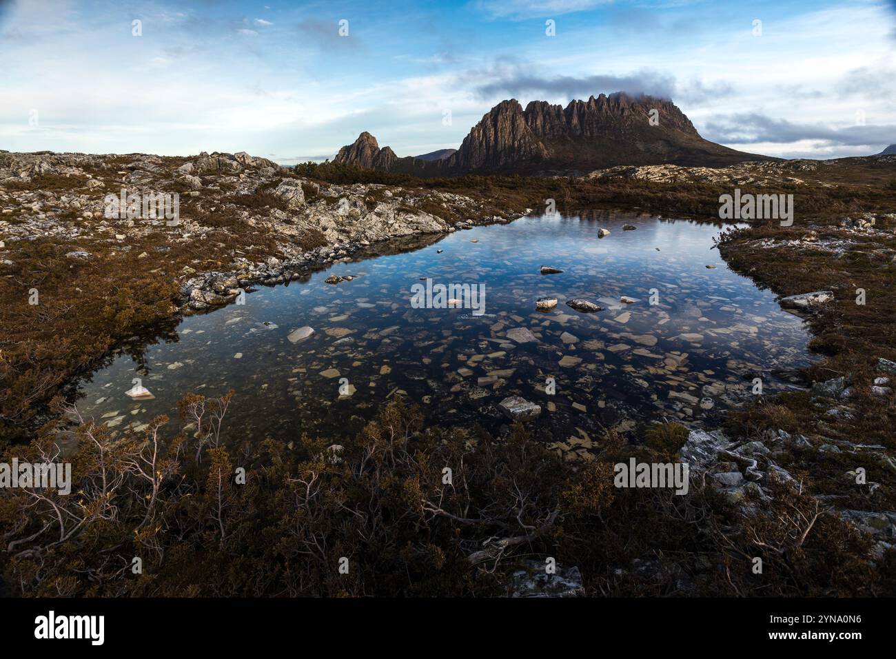Cradle Mountain ridge line view in Tasmania Stock Photo - Alamy