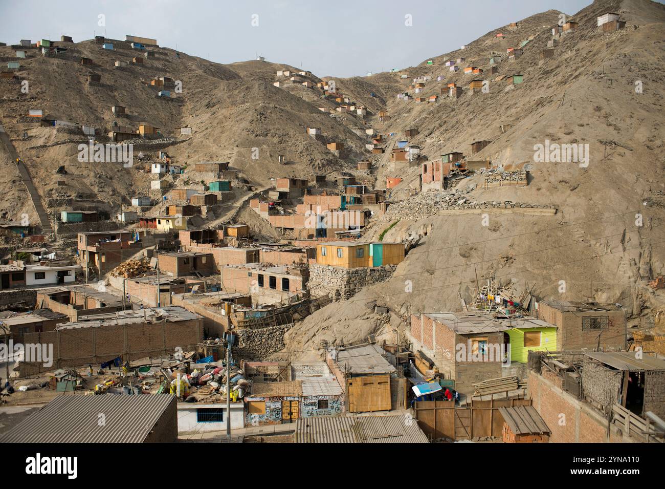 Lima poverty hi-res stock photography and images - Alamy