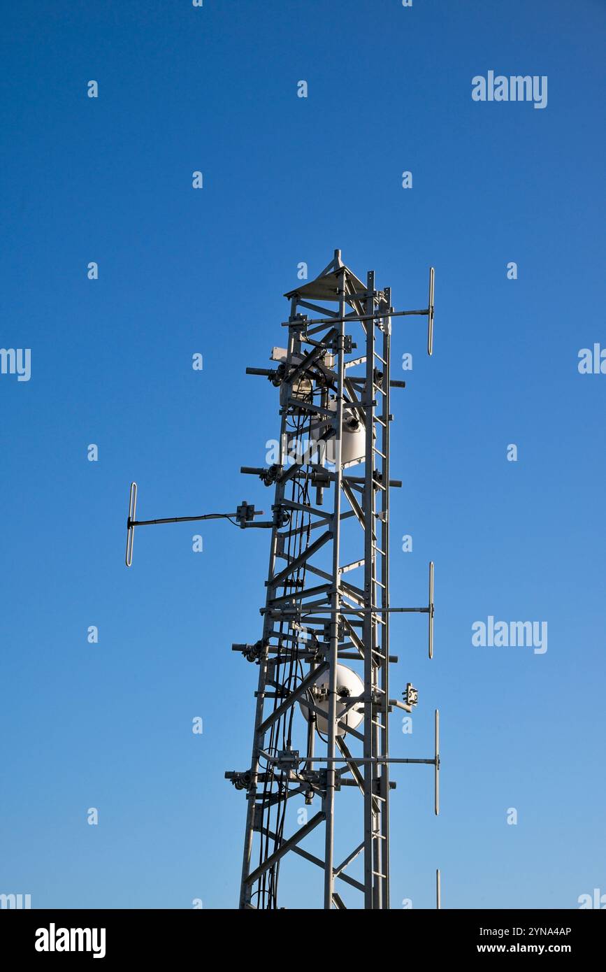 Mobile telephone mast Stock Photo - Alamy