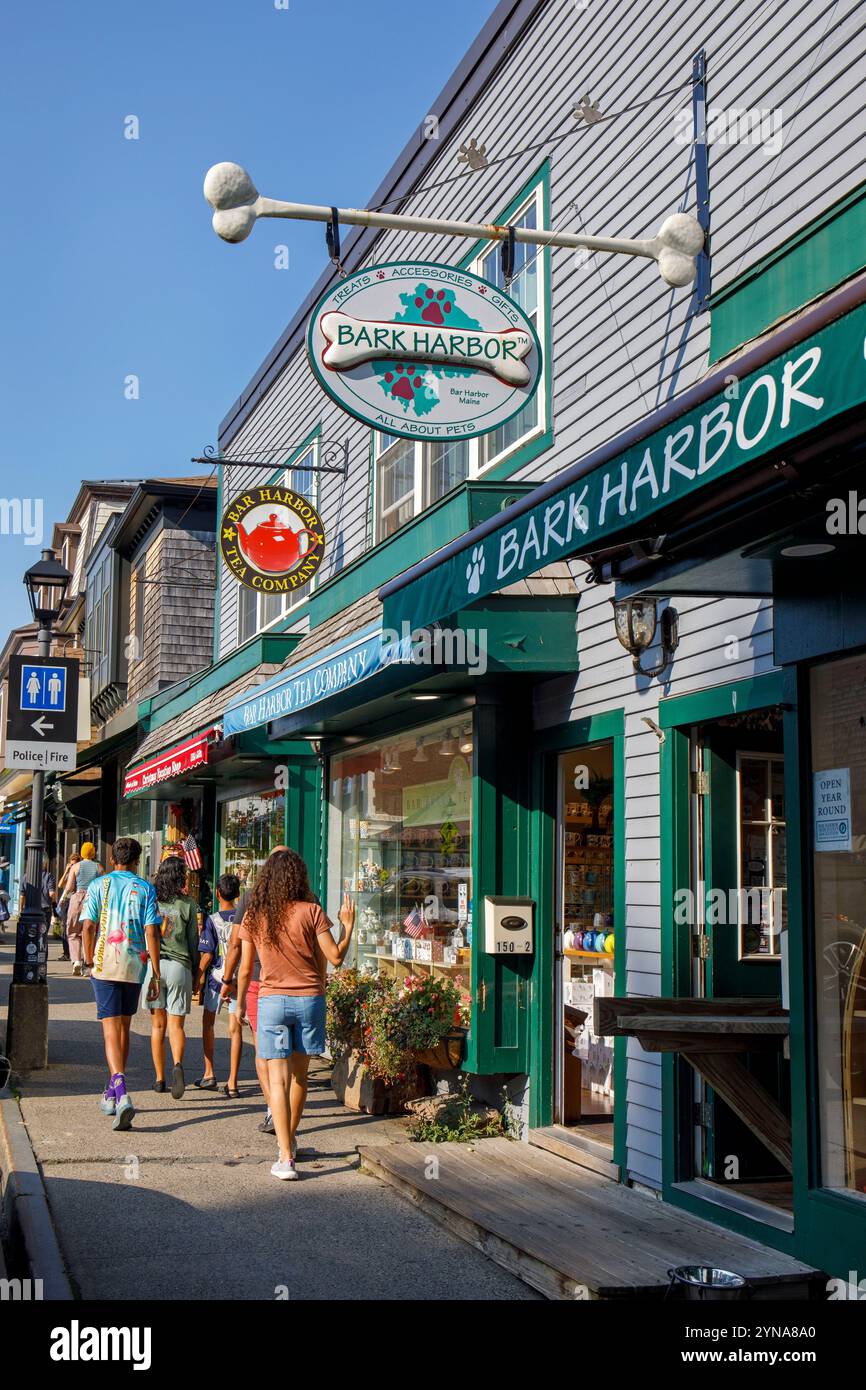 Bar harbor maine street hi-res stock photography and images - Alamy