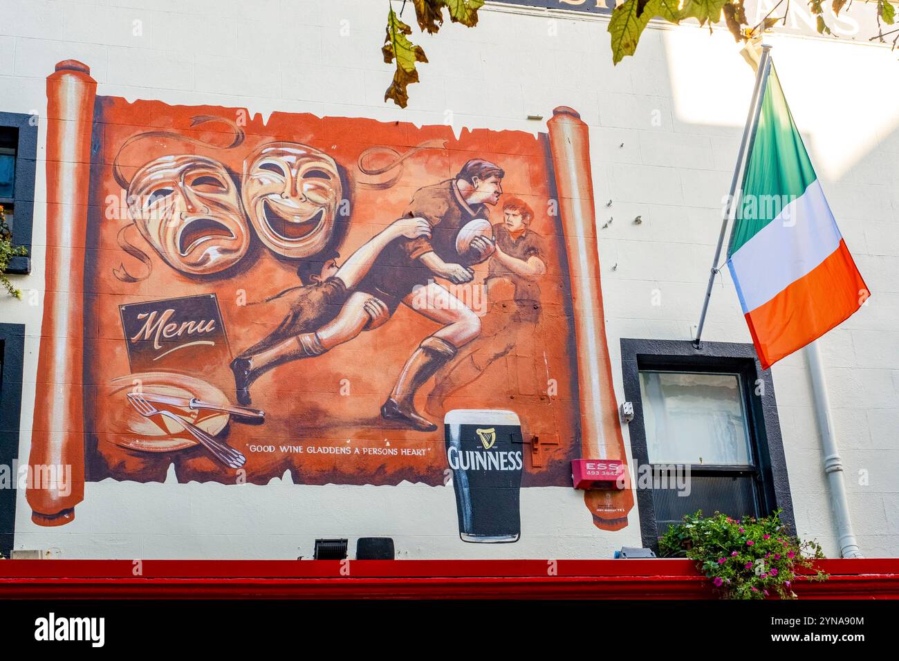 Ireland, Leinster province, Dublin, Temple Bar District, Sheenan's pub ...
