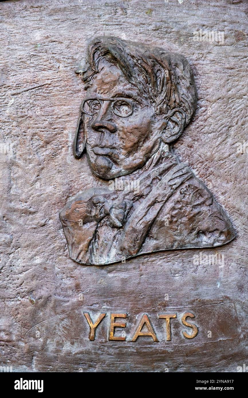Ireland, Dublin, famous irish writer memorial in Garden of St Patrick's ...