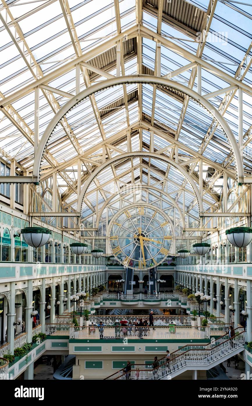 Ireland, Dublin, Stephen's Green Shopping Center, large covered ...