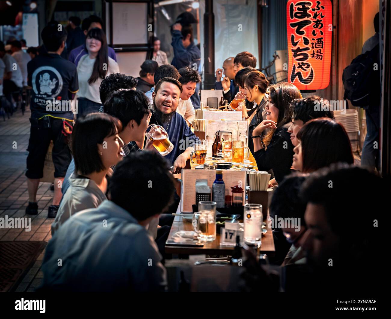 Japan, Honshu island, Kanto, Tokyo, bar terrace at night Stock Photo ...