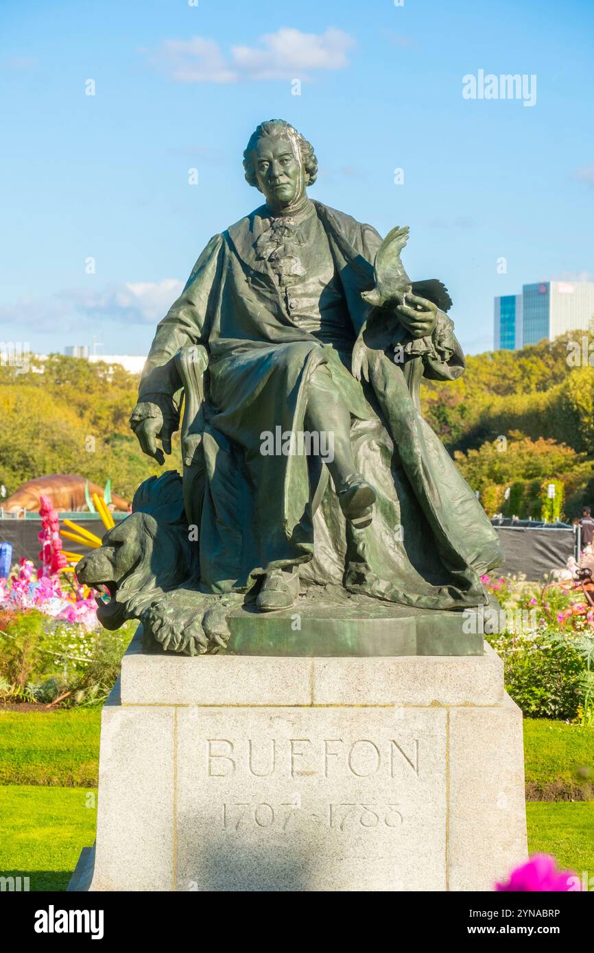 France, Paris, Jardin des Plantes, statue of Buffon Stock Photo - Alamy
