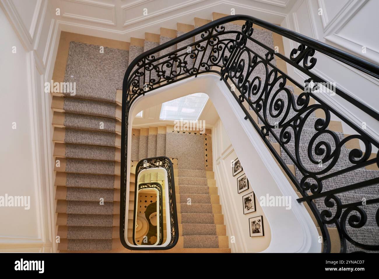 Christian dior museum paris hi-res stock photography and images - Alamy