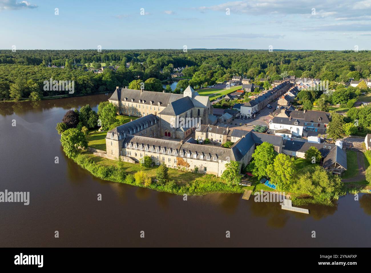 Etang de paimpont hi-res stock photography and images - Alamy