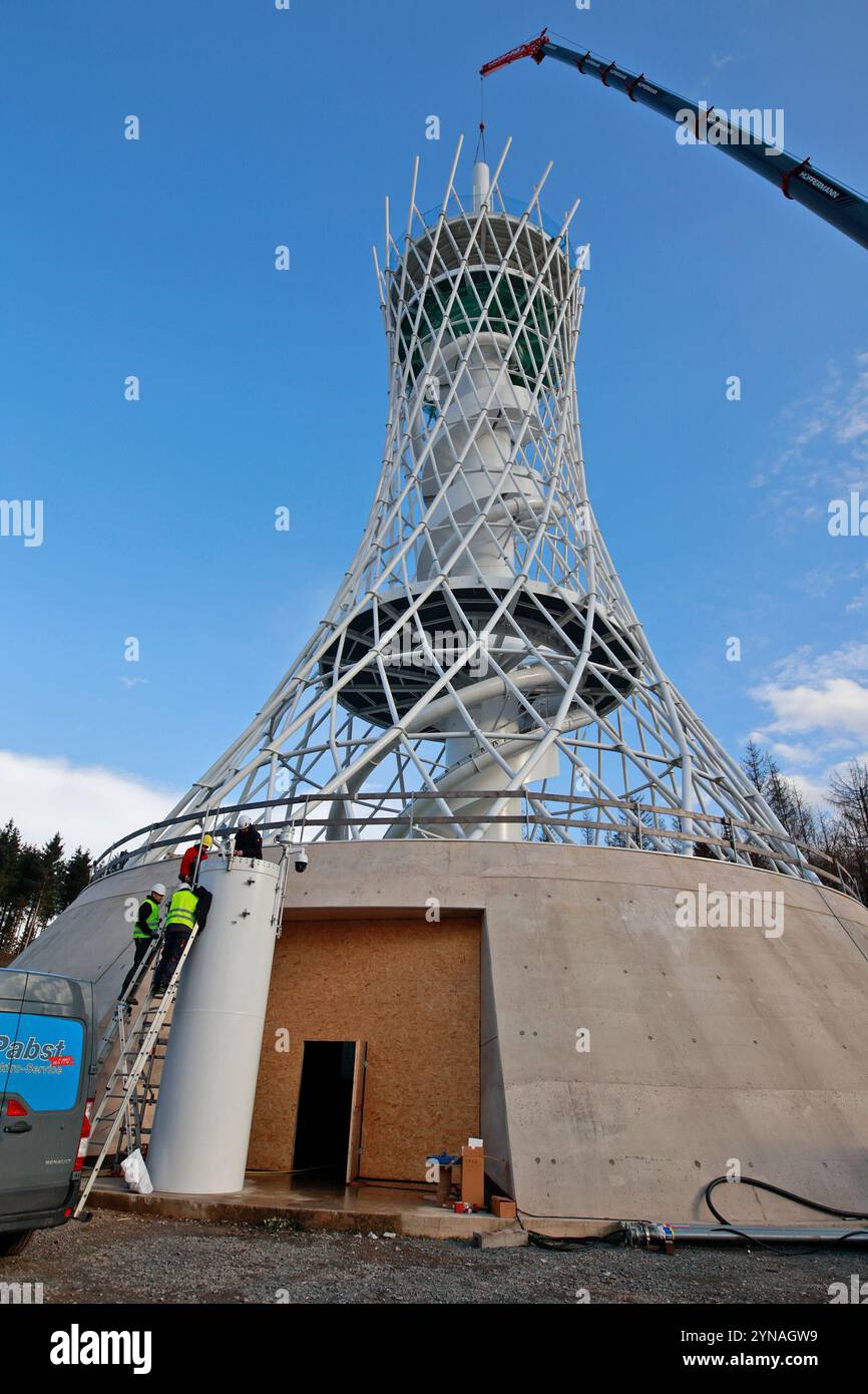 Ellrich, Germany. 21st Nov, 2024. A crane is used to place the ...