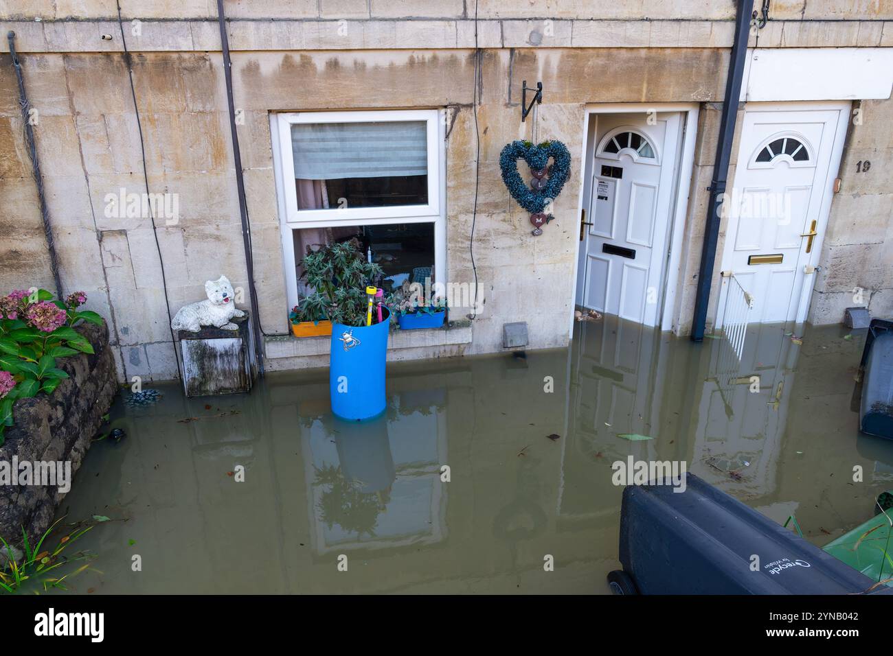 Flood house uk hi-res stock photography and images - Alamy