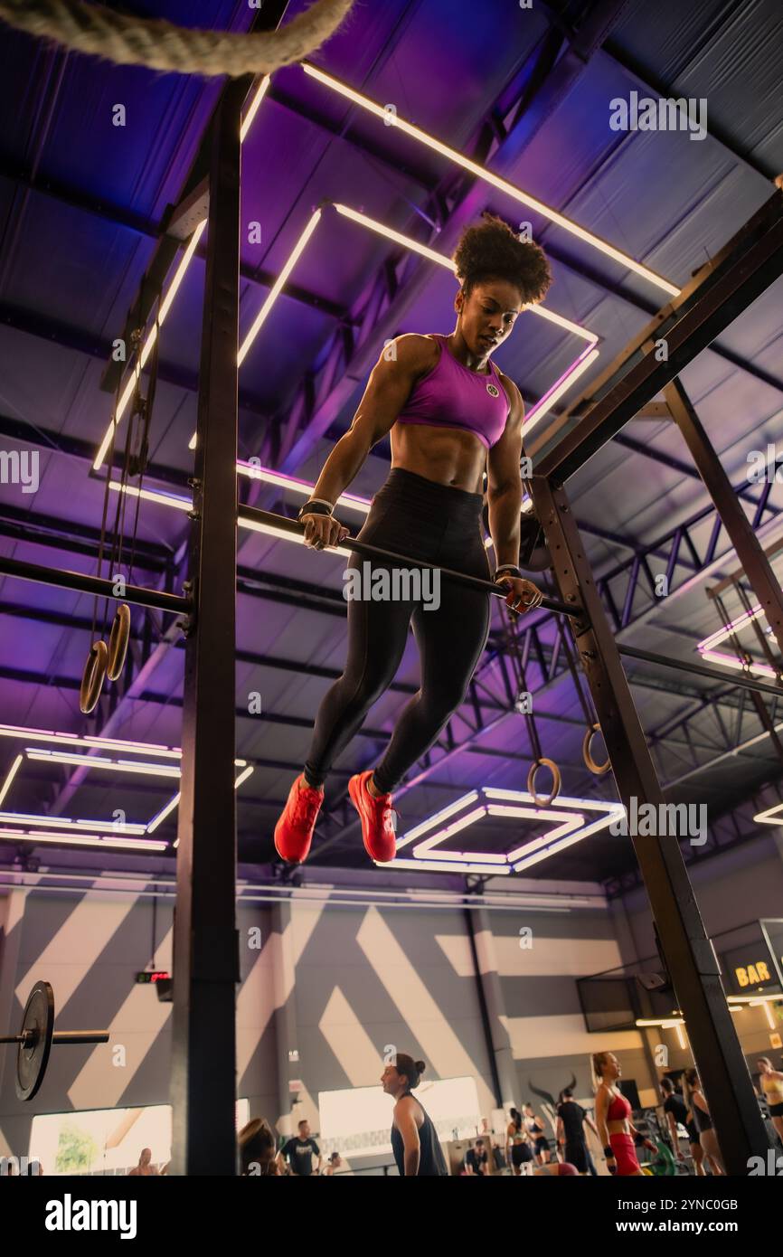 Indoor and outdoor CrossFit Training, female and male bodybuilder Stock ...