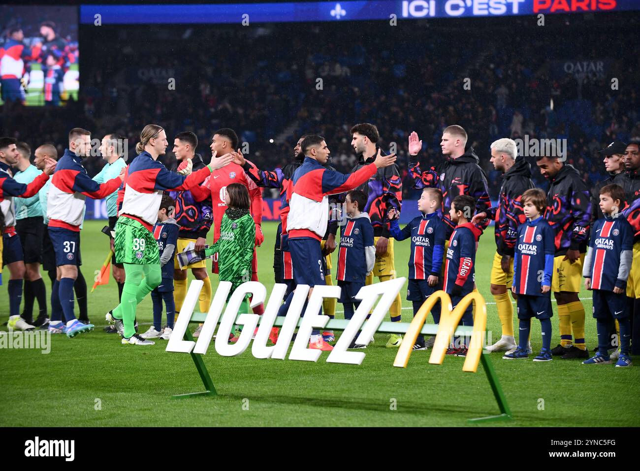 02 Achraf HAKIMI (psg) - 06 Umit AKDAG (tfc) during the Ligue 1 ...