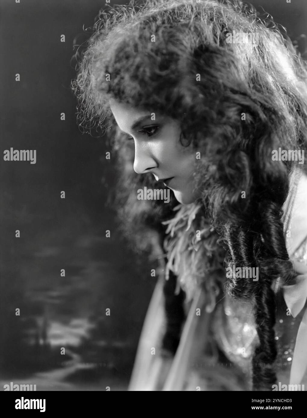 Mary philbin hi-res stock photography and images - Alamy