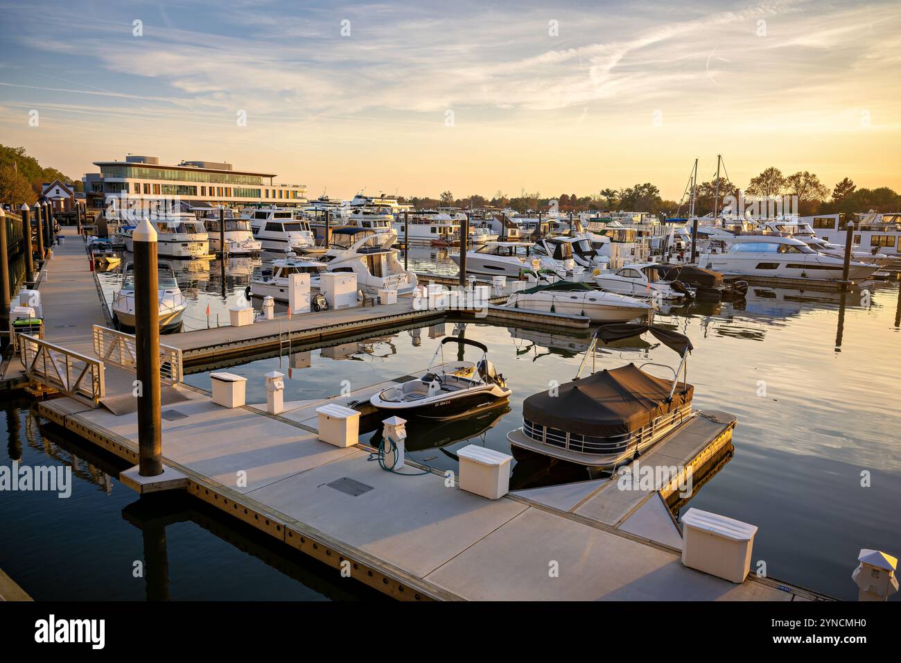 Washington dc boat slips hi-res stock photography and images - Alamy