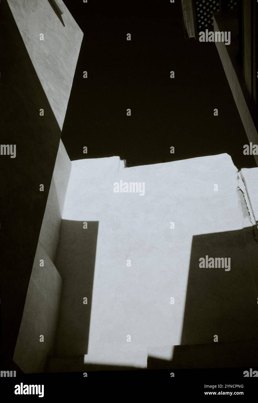 Stark geometrical shapes hi-res stock photography and images - Alamy