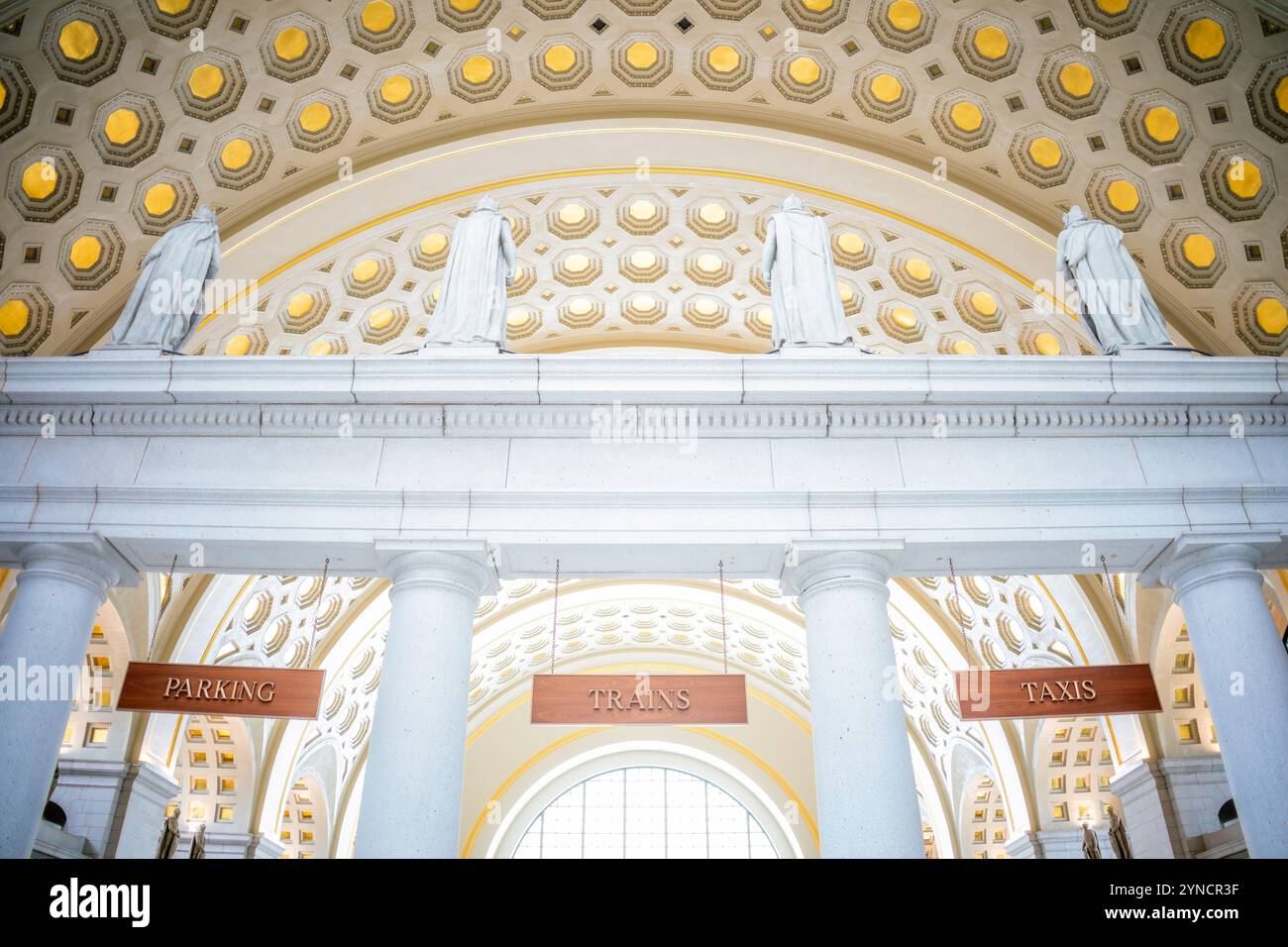 WASHINGTON DC, United States — The main hall of Union Station showcases ...