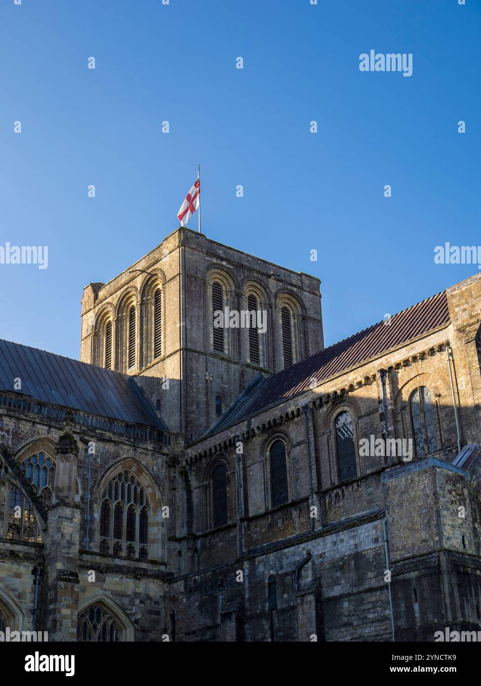 North transept winchester cathedral hi-res stock photography and images ...