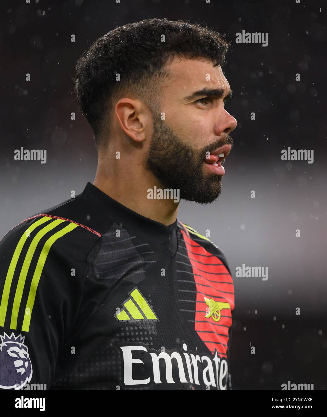 David raya arsenal goalkeeper hi-res stock photography and images - Alamy