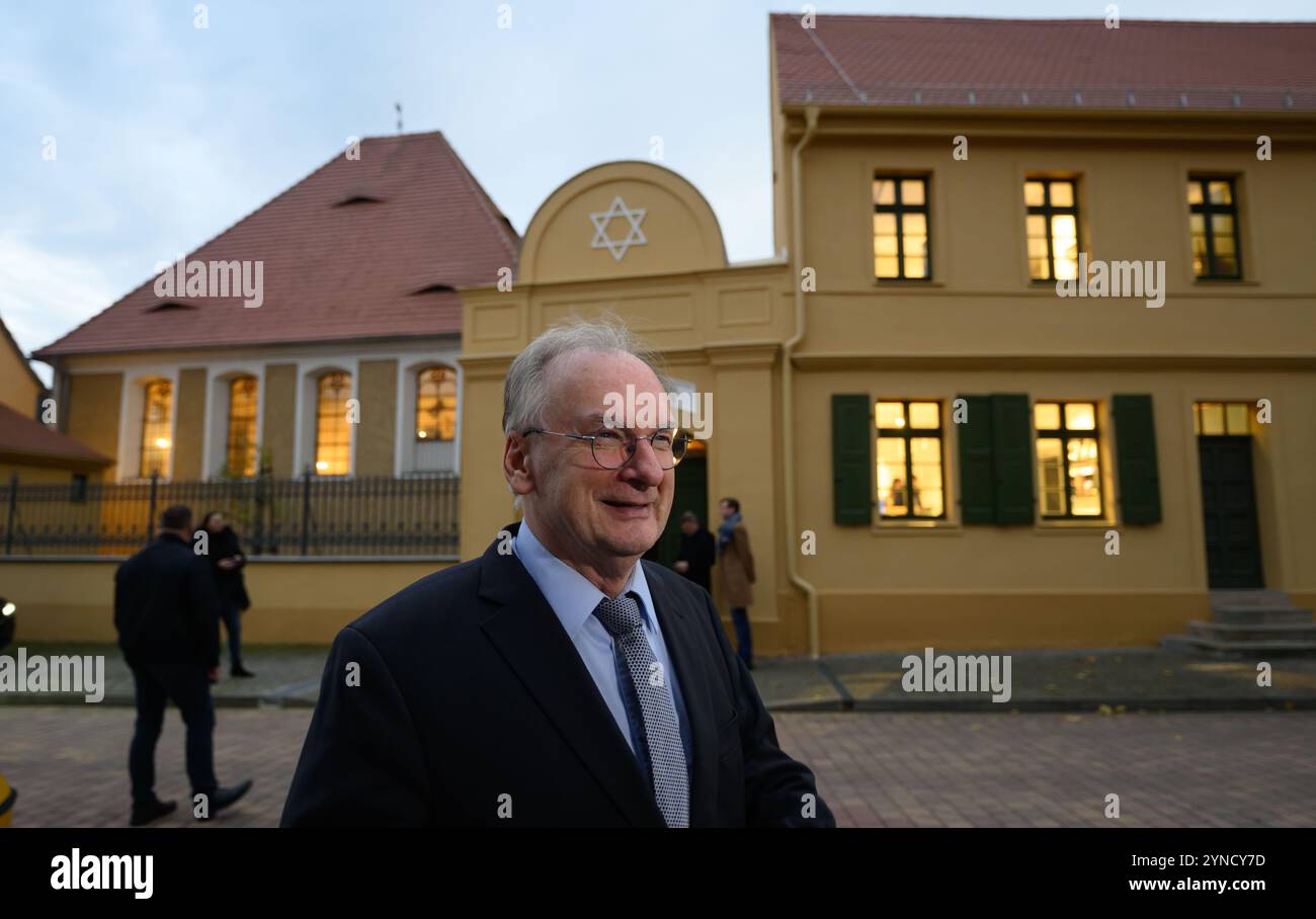 25 November 2024, Saxony-Anhalt, Gröbzig: Reiner Haseloff (CDU ...