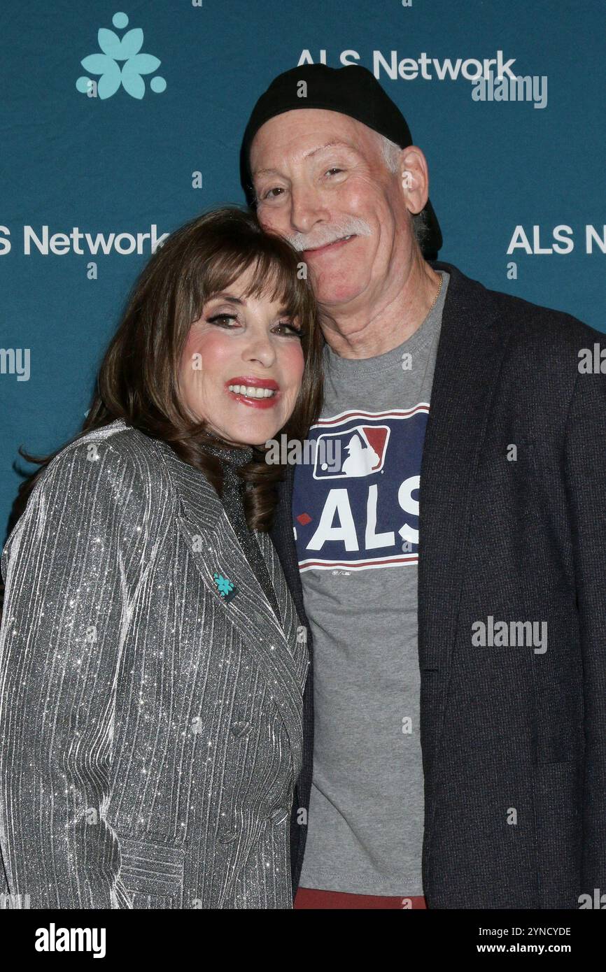 Kate Linder, Randy Wolveck at arrivals for Molly Wolveck Art Exhibit to ...