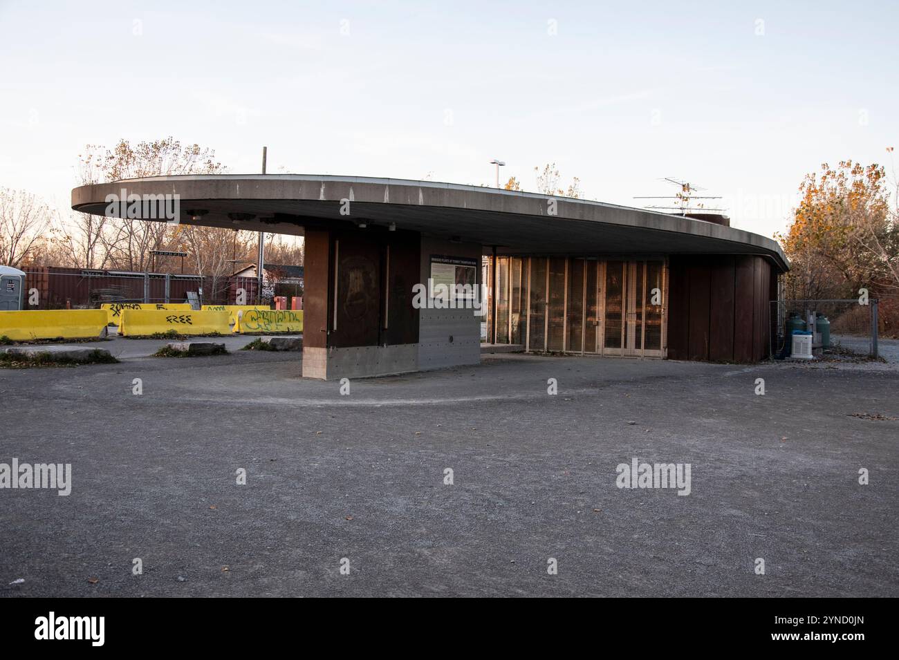 Amenities building at Tommy Thompson Park in Scarborough, Toronto ...