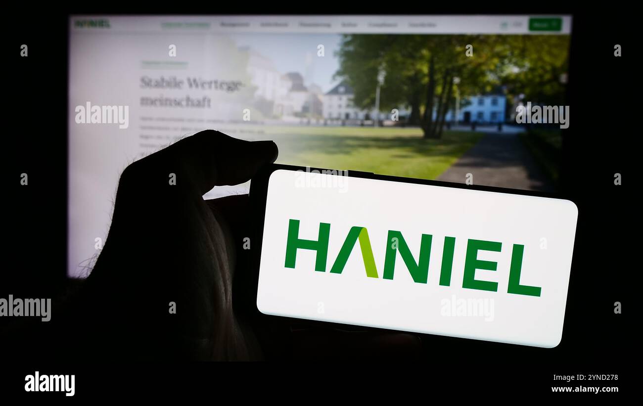 Haniel logo hi-res stock photography and images - Alamy