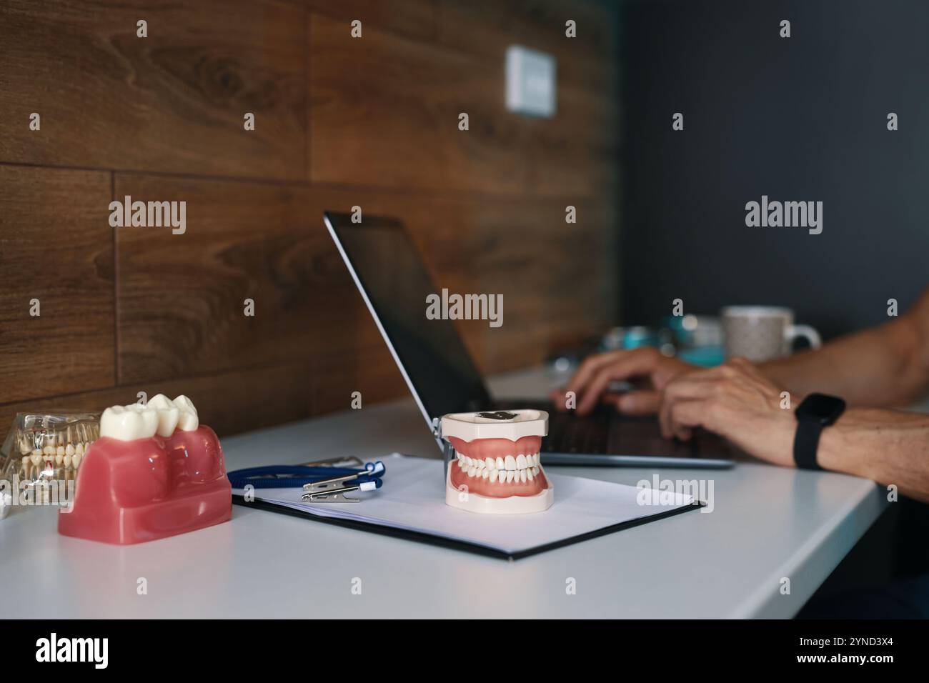 Dental analysis hi-res stock photography and images - Alamy