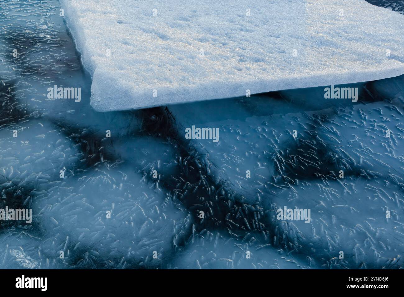 Transparent frozen shapes hi-res stock photography and images - Alamy