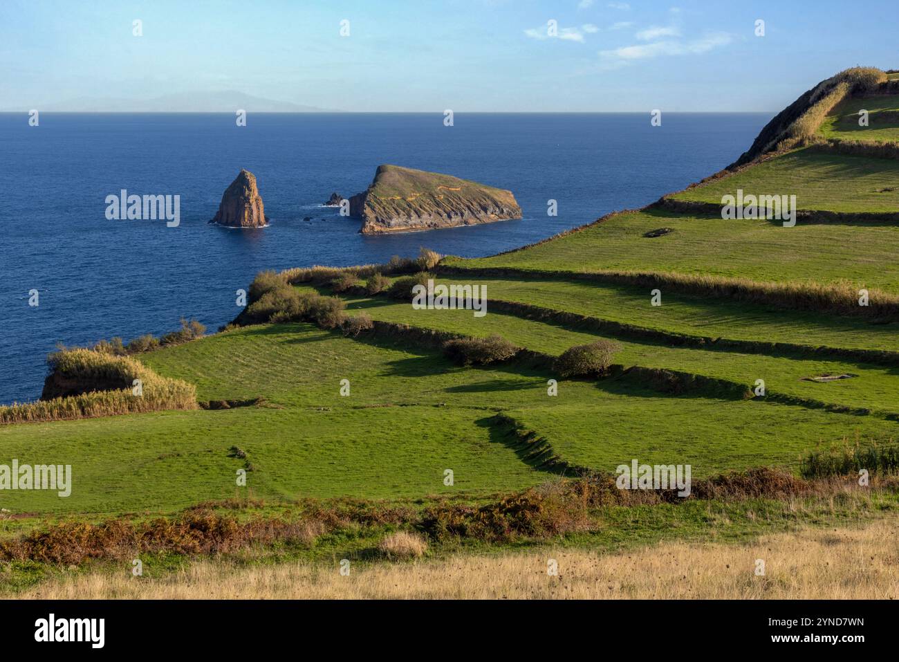 Farol ilha branca hi-res stock photography and images - Alamy
