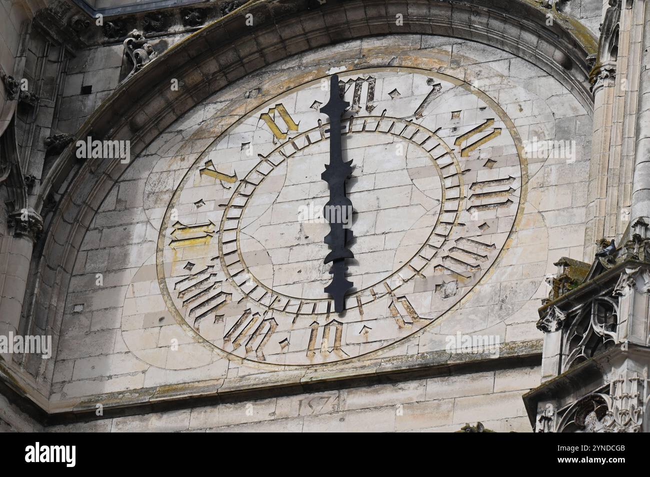 6 00 oclock hi-res stock photography and images - Alamy