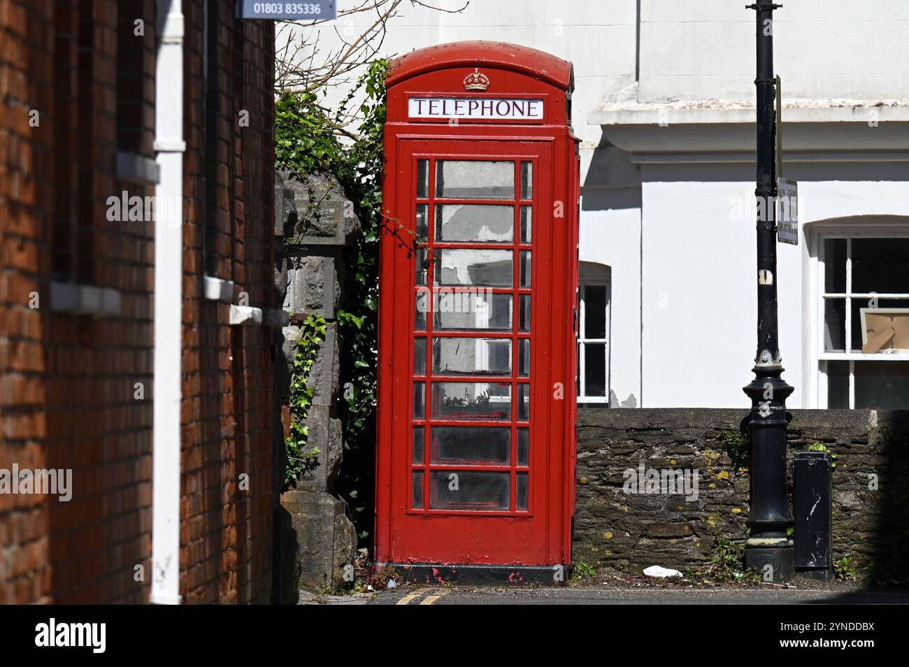 A traditional British telephone box in Kingswear Stock Photo - Alamy